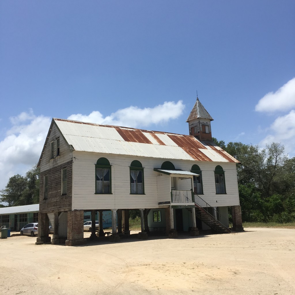 Toerisme in Coronie – Groenroodwit